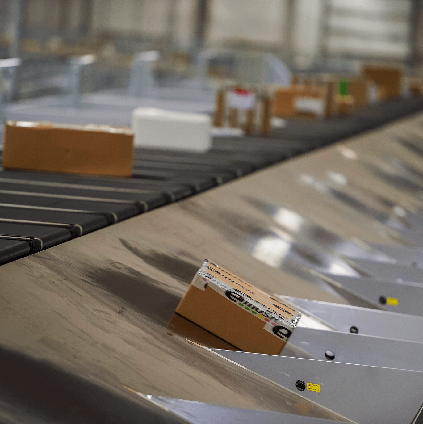 What is a High-Speed Sortation Systems, and How is It Used in Materials ...