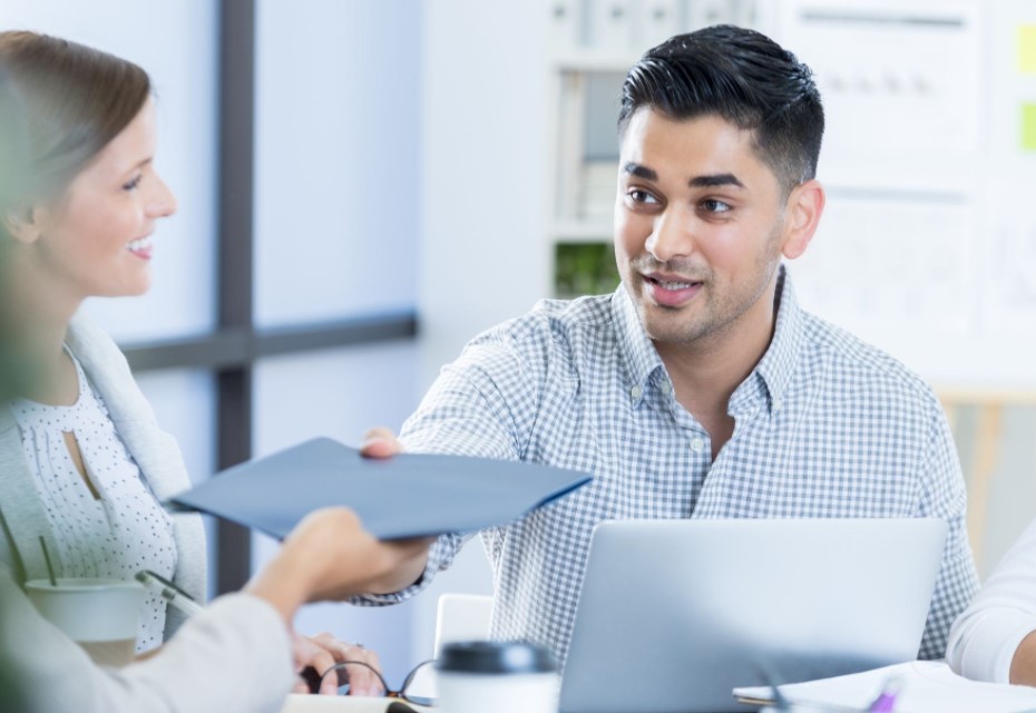 Active Vs. Passive Fund Management: Which Style Should You Prioritise ...